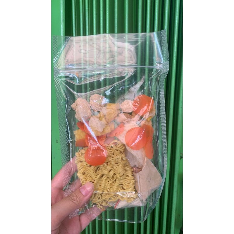 Jual JAJANAN SNACK TERLENGKAP makanan ringan jajanan bolu roti isi ayam ...