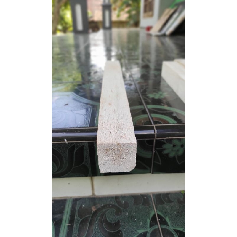 Jual Balok Kayu Sengon Laut Albasia Ukuran Tebal 5 cm , Lebar 5 cm ...