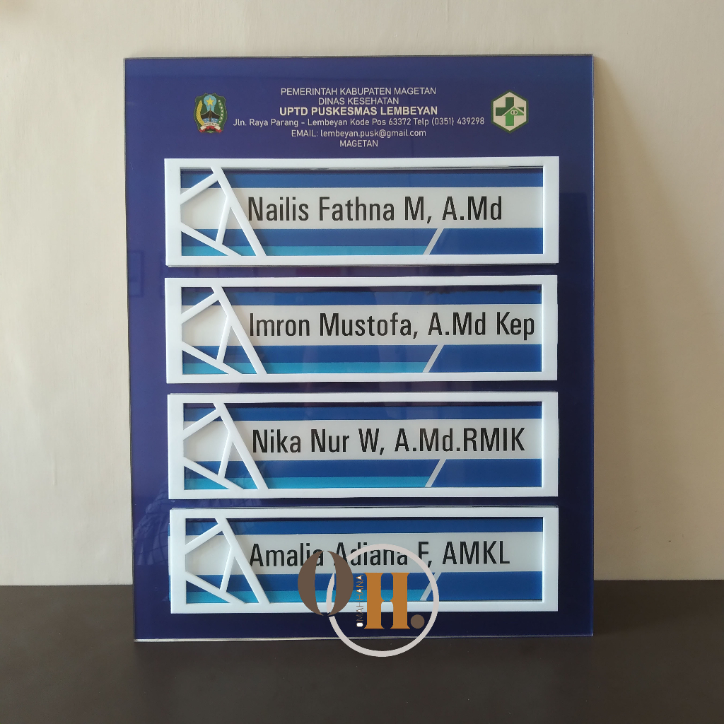 Jual Daftar Petugas Pemberi Pelayanan, Akrilik Papan Nama Custom ... Jual Daftar Petugas Pemberi Pelayanan, Akrilik Papan Nama Custom ...