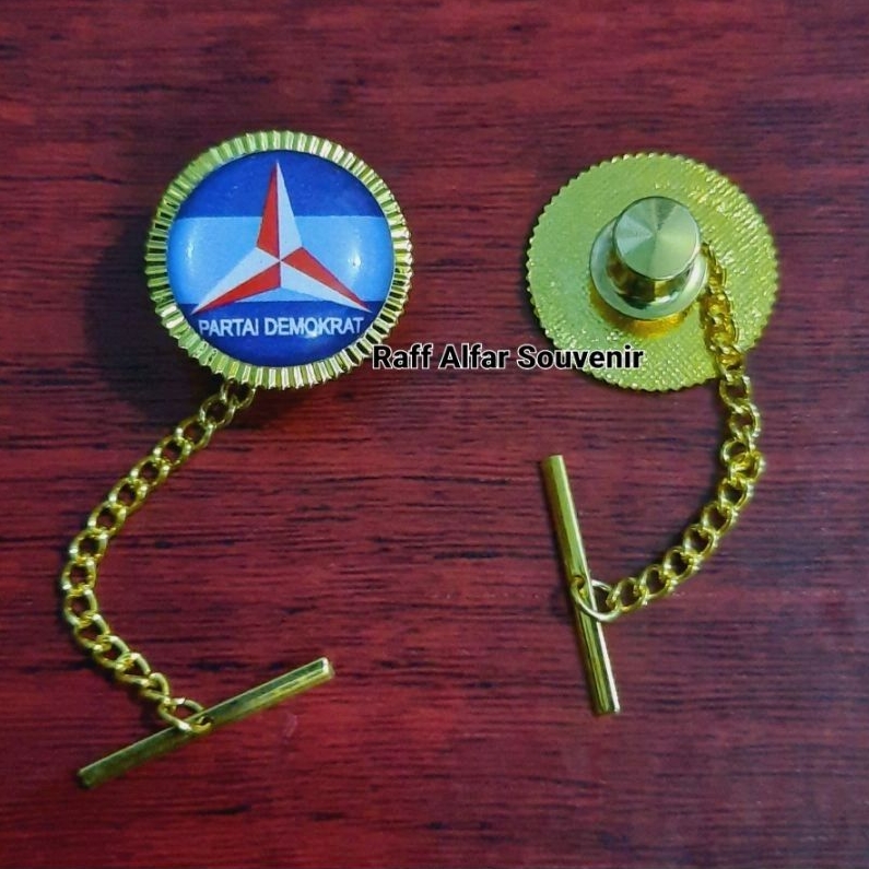 Jual Pin partai demokrat model rantai pemasangan di kerah baju | Shopee ...