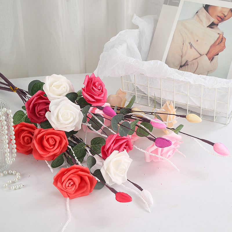 Jual Replika 3 bunga mawar berbuih pertama dengan hiasan pada perayaan ...