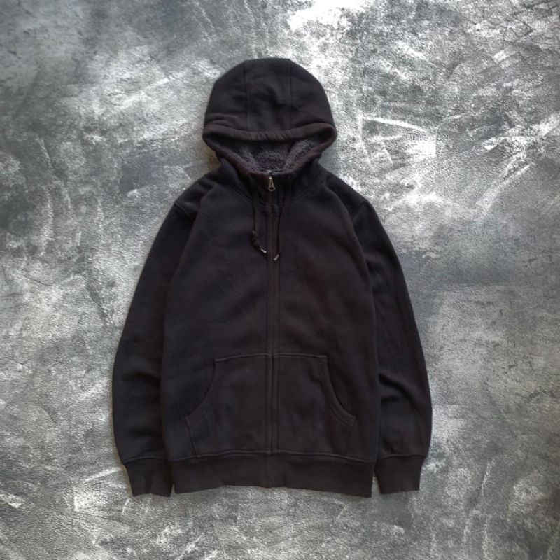 Jual Hoodie Zip Uniqlo Sec*nd Brand Hitam Murah | Shopee Indonesia