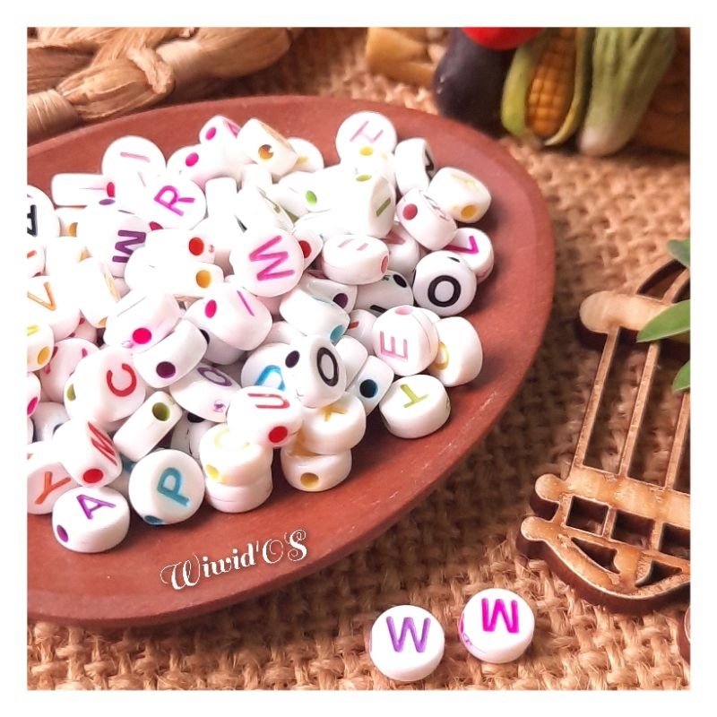 Jual (100 biji) MANIK HURUF BUNDAR PIPIH PUTIH HURUF WARNA 6 mm ...