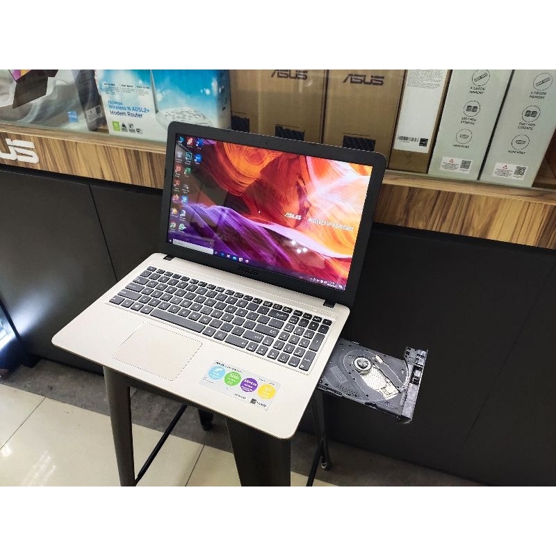 Jual Laptop Leptop Asus X441B X441M RAM 4 Generasi baru SSD 128GB Siap ...