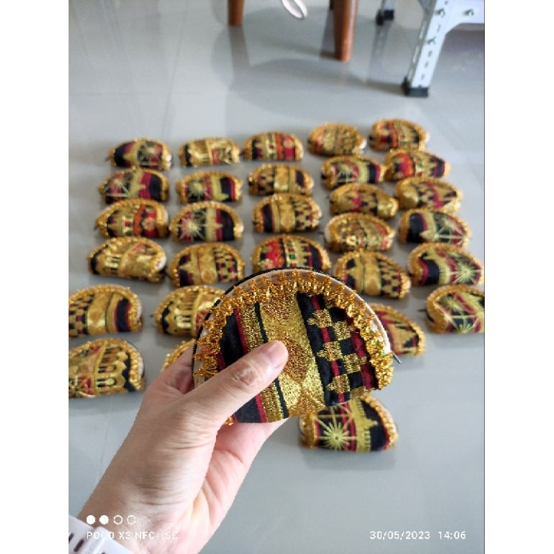 Jual souvenir oleh oleh cinderamata khas tapis Lampung dompet koin ...