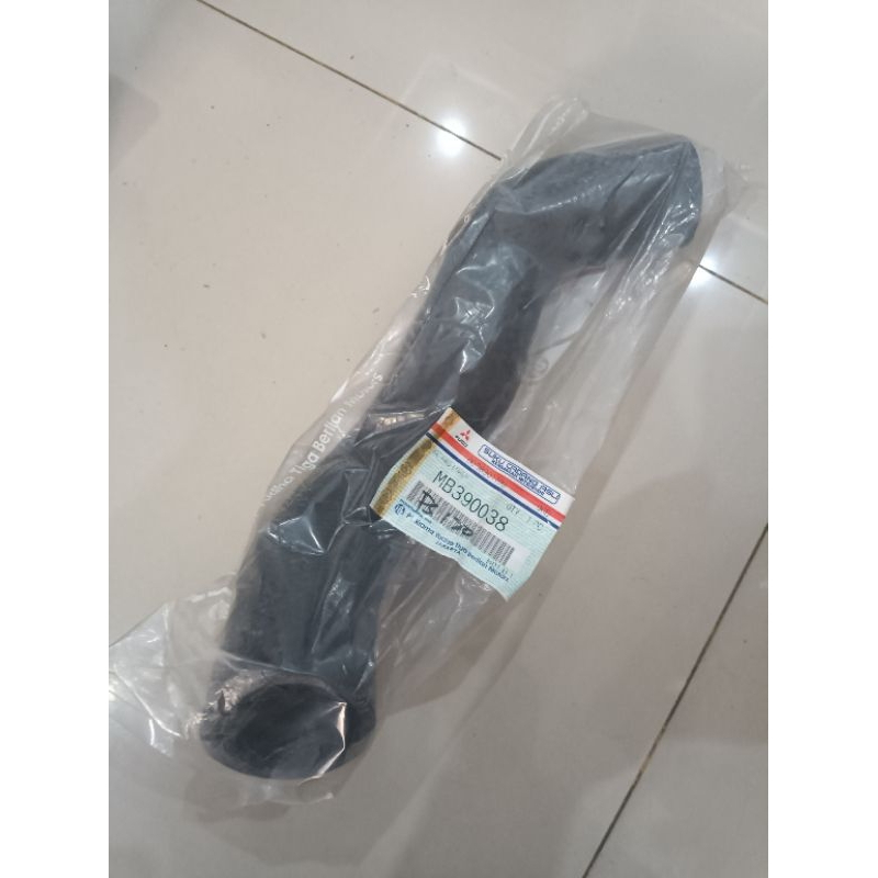 Jual Selang Radiator bawah ori Mitsubishi Colt diesel ps120 Ragasa ...