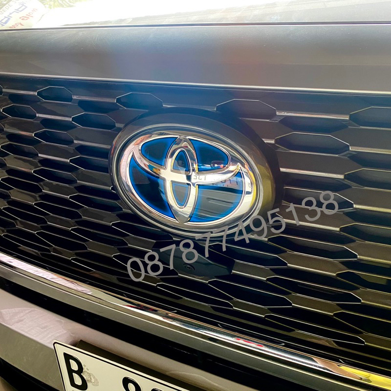 Jual Emblem Hybrid logo Toyota Innova Zenix glass look bening tersedia ...