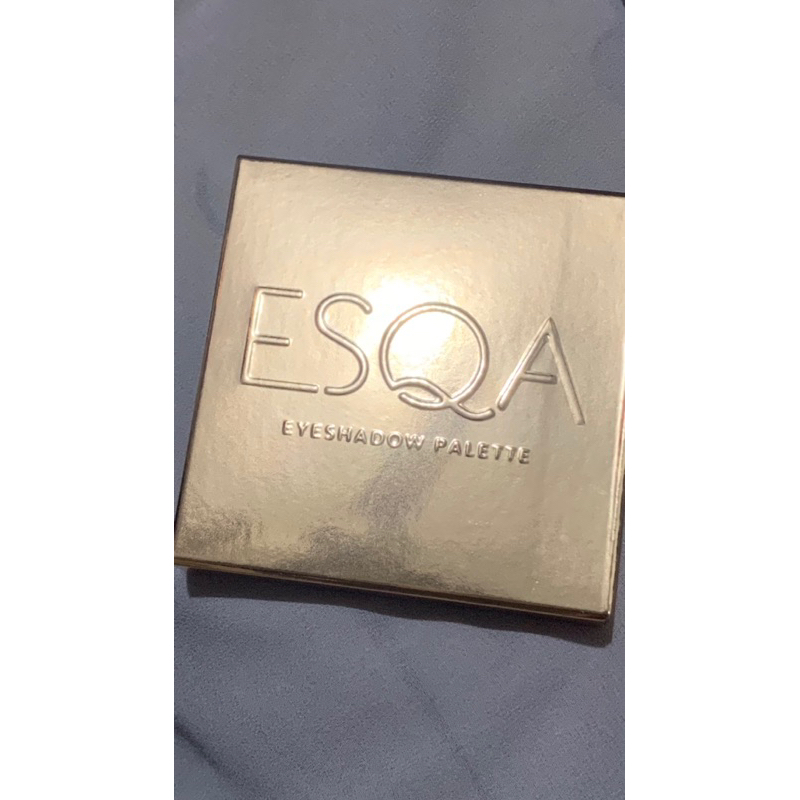 Jual Esqa Goddess Eyeshadow Pallete Shade Bronze | Shopee Indonesia