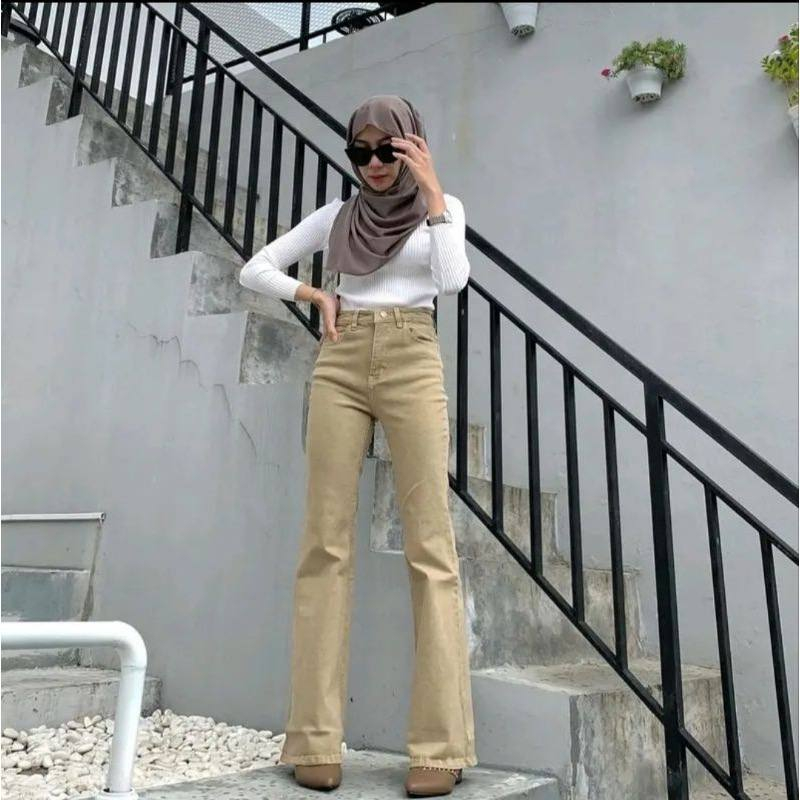 Jual Celana panjang highwaist jeans cutbray / HW jeans cutbre vintage ...