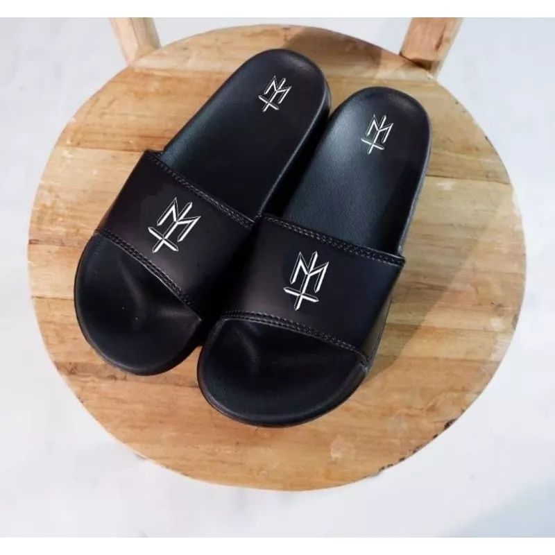 Jual Bisa COD Sandal Slop M4ternal Pria Wanita |Sandal Slide Maternal ...