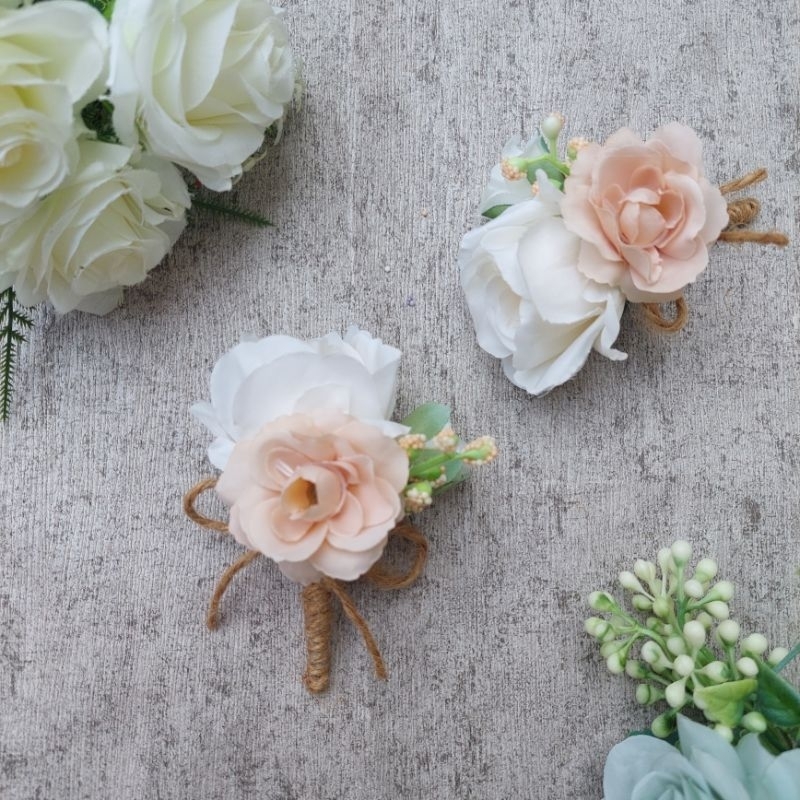 Jual [by CatFlower.id] Premium Bunga Corsage Korsase Korsage ...