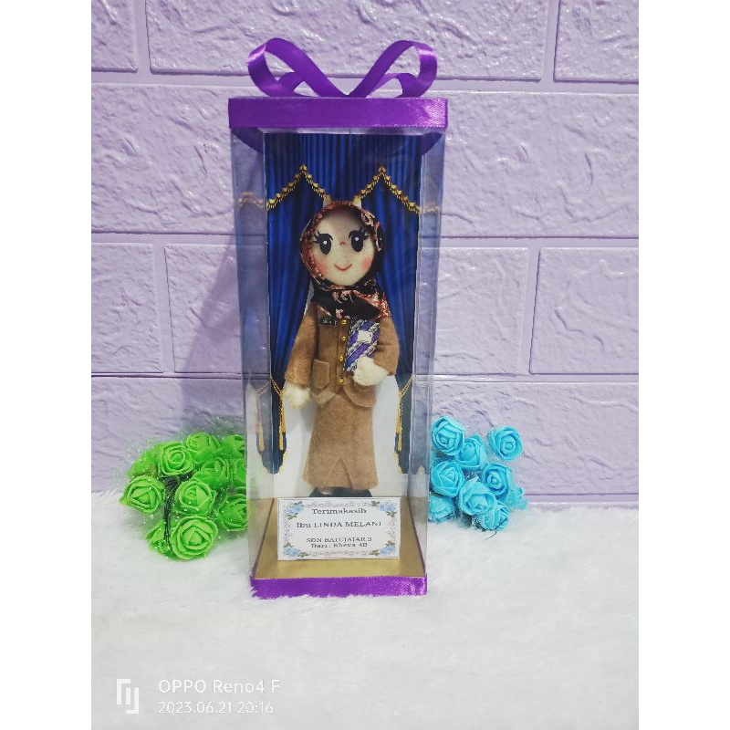 Jual Boneka flanel Guru (Box mika kecil) | Shopee Indonesia
