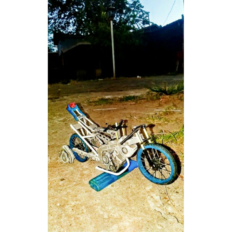 Jual Miniatur motor drag MX king FFA300CC | Shopee Indonesia