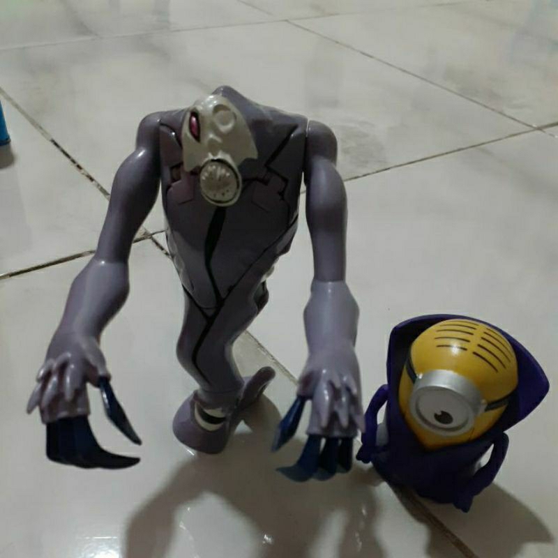 Jual ben 10 abu dan minion | Shopee Indonesia