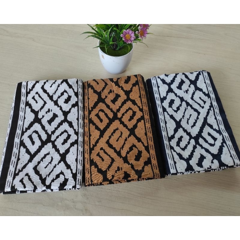 Jual KAIN BATIK 2MTR MOTIF SONGKET MONOKROM | Shopee Indonesia