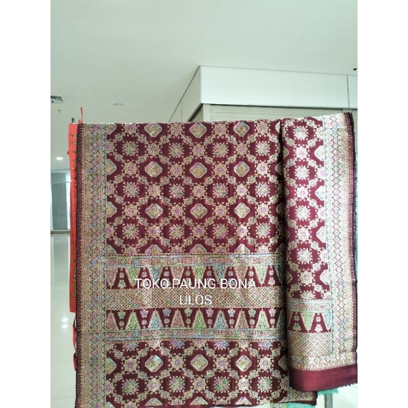 Jual SONGKET PALEMBANG BENANG 2 DUA SUTRA MOTIF LEPUS WARNA DASAR MARON. | Shopee Indonesia