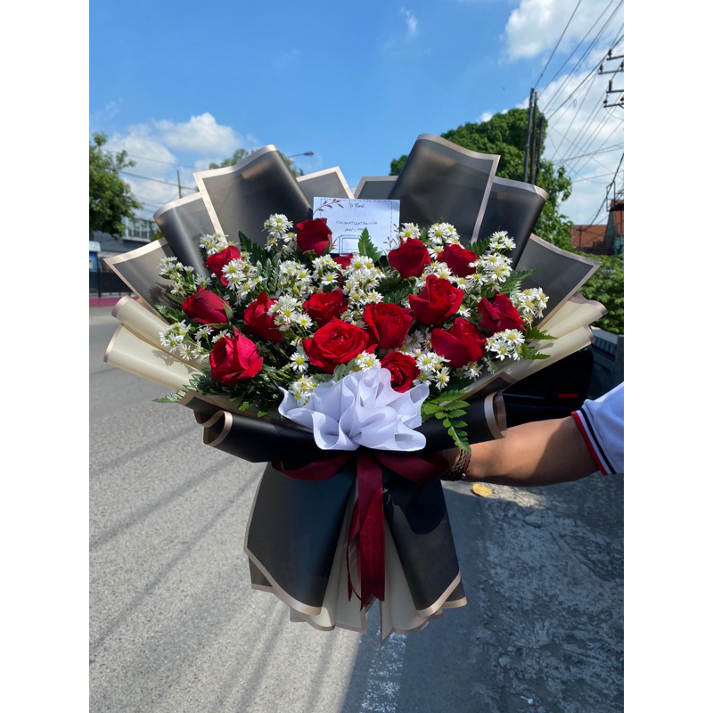 Jual buket bunga mawar segar / frash rose bouquet / bucket murah ...