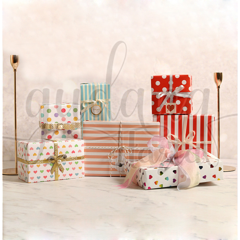 Jual Kertas Kado Glossy Basic Pattern Gift Wrapping Paper Motif Heart ...