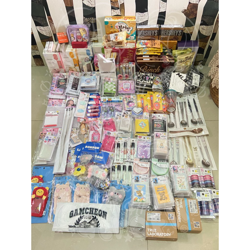 Jual HANDCARRY DAISO / OLIVE YOUNG / LINE FRIENDS / OLENS / MONOPOLY ...