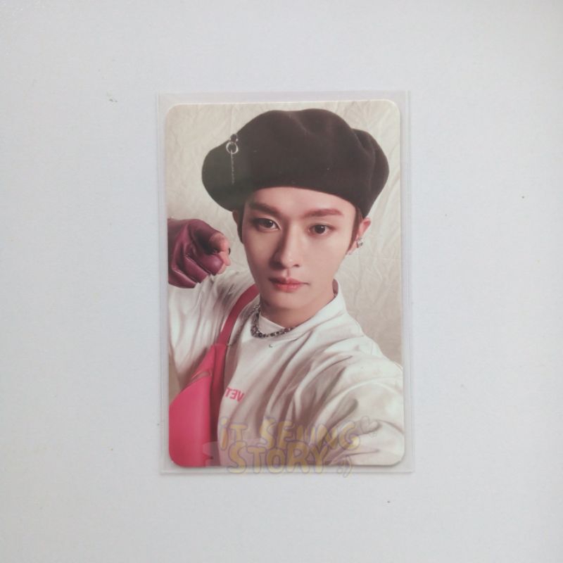 Jual [OFFICIAL] Photocard Stray Kids Lee Know Oddinary Mask Off Red ...