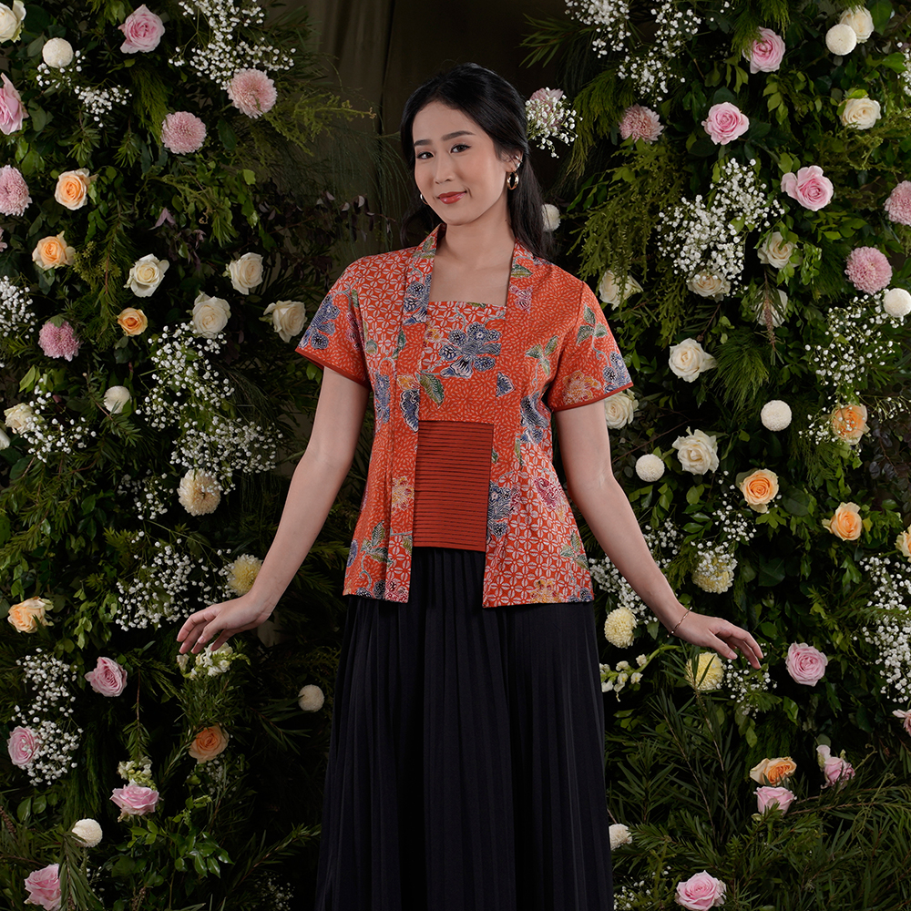 Jual NONA RARA - Kebaya Encim T2273, Baju Batik Kasual Modern | Shopee ...