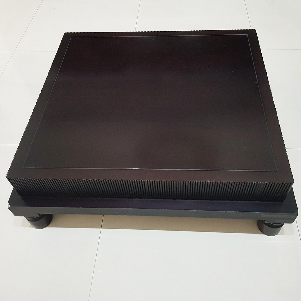 Jual PRELOVED MEJA COFFEE TABLE BESAR KAYU SOLID WARNA COKLAT GELAP ...