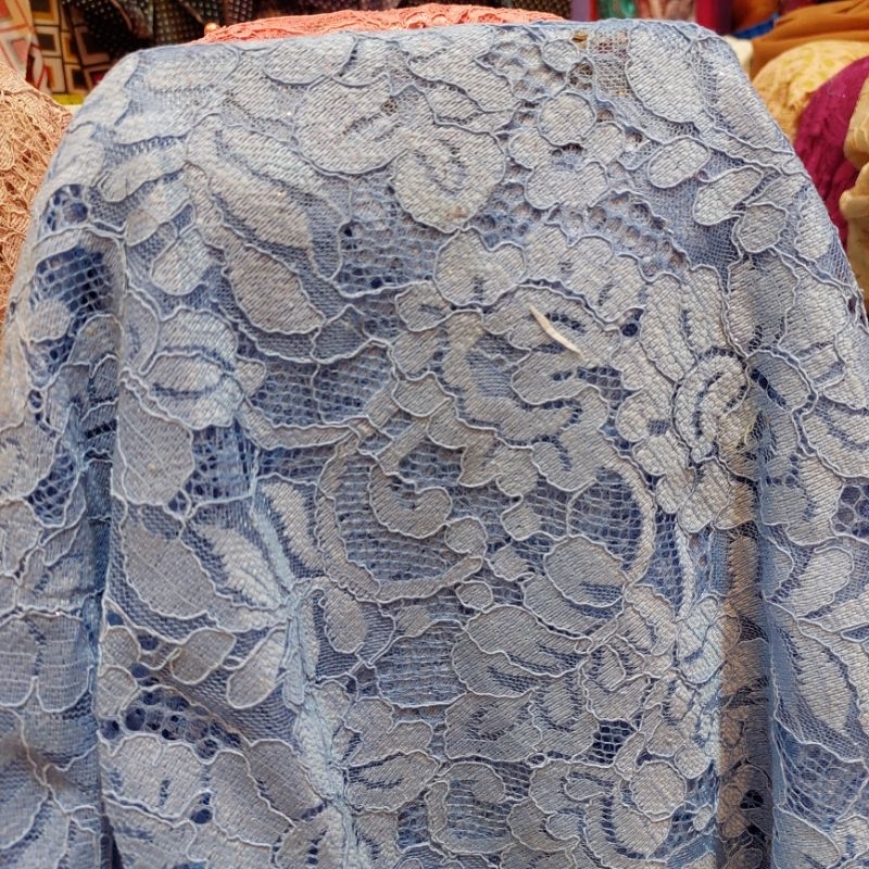 Jual kain brokat / kain Brokat Kembang / Kain Kebaya Brokat Cornelly ...