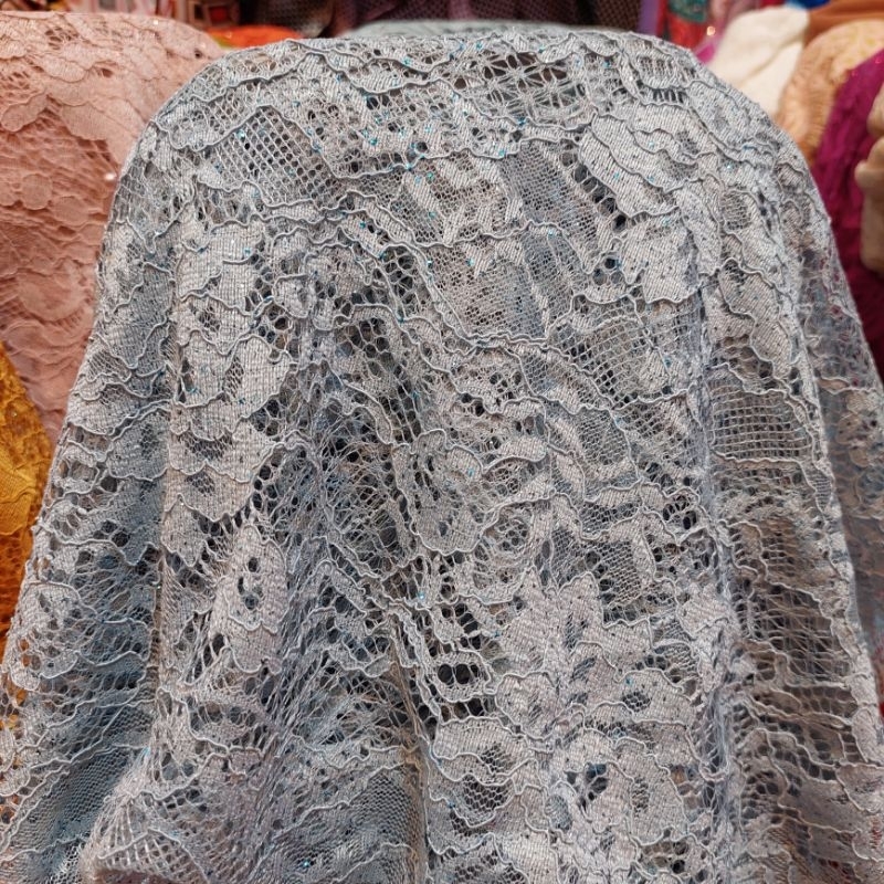 Jual kain brokat / kain Brokat Kembang / Kain Kebaya Brokat Cornelly ...