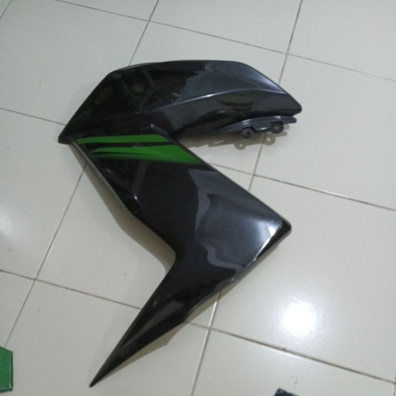 Jual Sayap kiri Fairing kiri Z250 fi original (2silinder) | Shopee ...