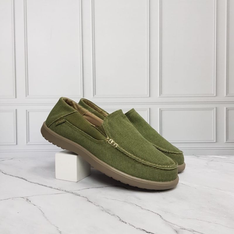 Jual crocs santa cruz man / Sepatu crocs pria santa cruz deluxe ...