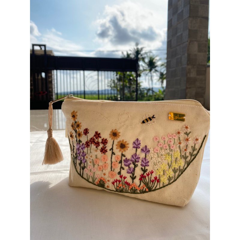 Jual MAKE UP POUCH | MAKE UP POUCH EMBROIDERY | MAKE UP POUCH CUSTOM ...