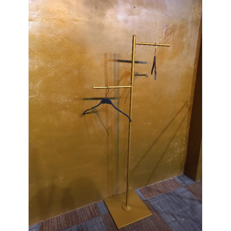 Jual stanhanger gawang 2 arah gold bawah plat | display Gawang 2 arah ...
