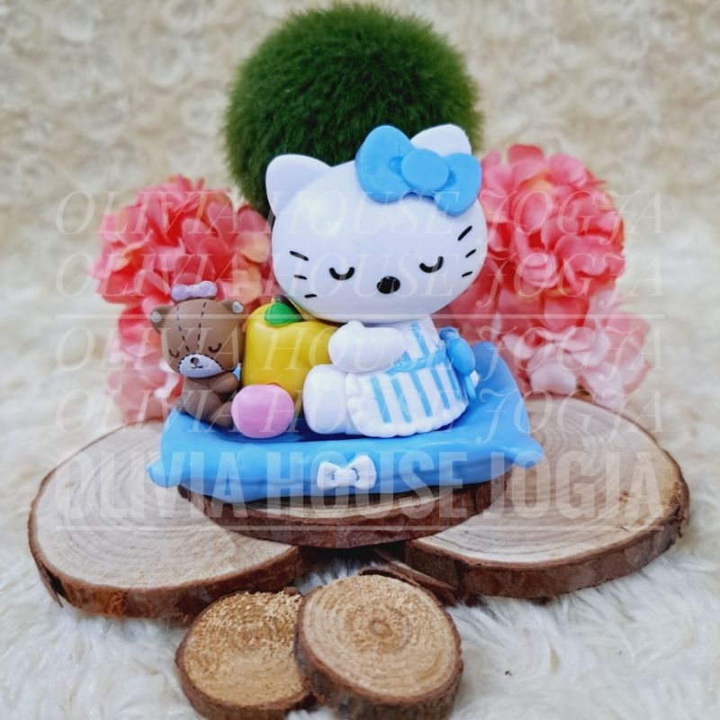 Jual Action Figure Hello Kitty Pillow Cake Topper Sleeping Hello Kitty ...
