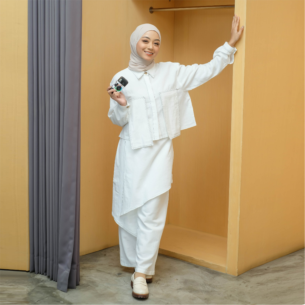 Jual Lozy Hijab - Naomi Set (One Set Linen Cropty) | Shopee Indonesia