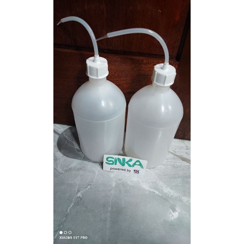 Jual BOTOL SEMPROT 1LITER AQUADES BOTOL SEMPROT 1000ML | Shopee Indonesia