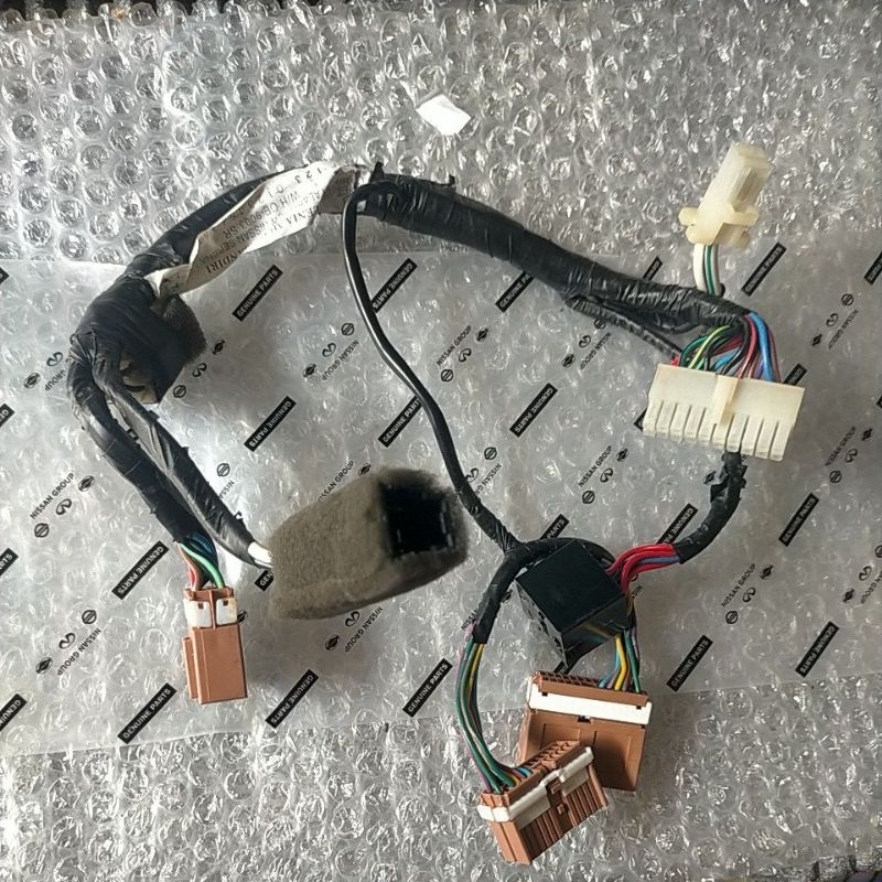 Jual jual socket alarm socket model mobil Nissan Serena C24 original ...