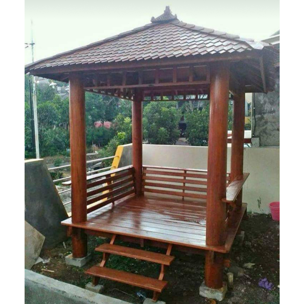 Jual Gasebo 2x2 Meter Tiang Bulat Atap Sirap Kayu Ulin Desain Minimalis ...