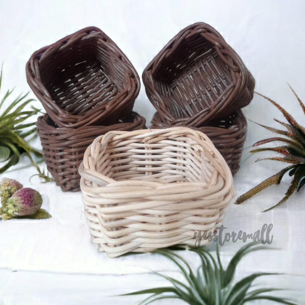 Jual Keranjang rotan kotak persegi mini wadah sovenir kecil seserahan ...