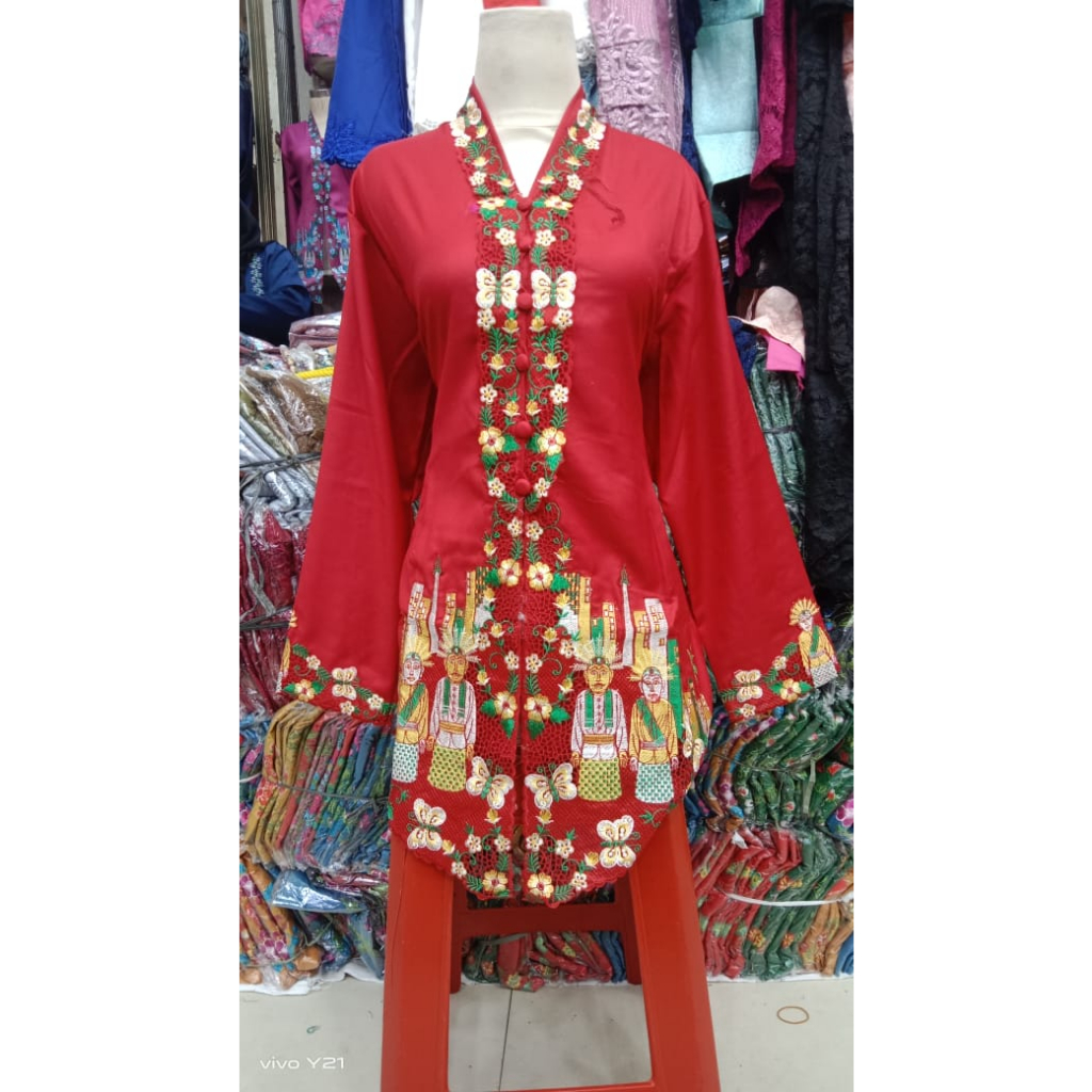 Jual Kebaya Encim Betawi Motif Ondel-Ondel / Atasan Kebaya Encim ...