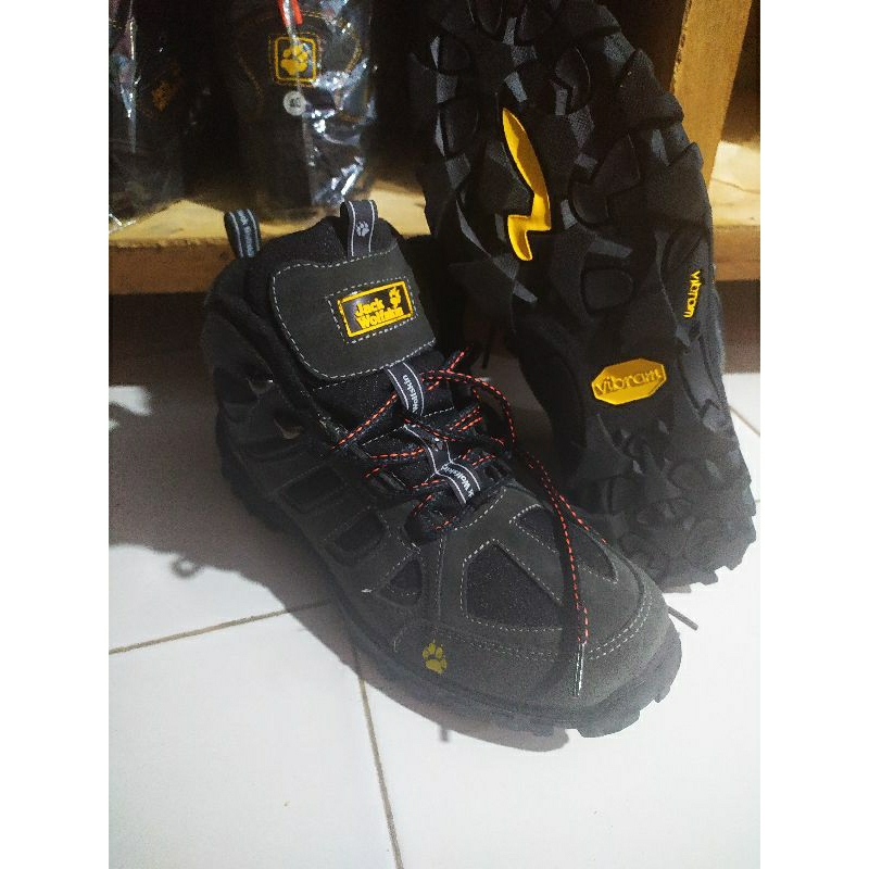 Jual sepatu Jack wolfskin sepatu gunung sepatu hiking pria outdoor ...