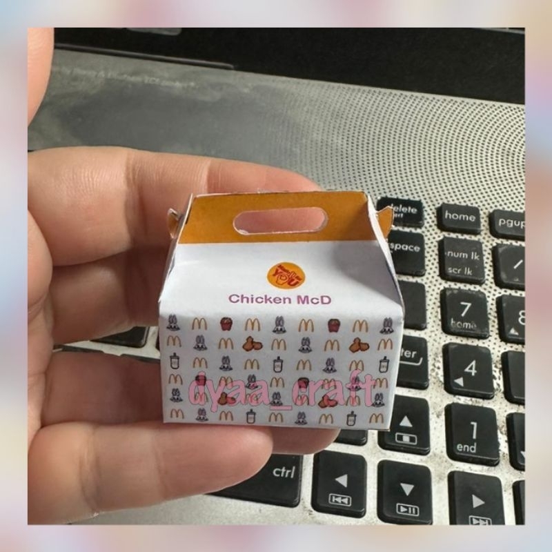 Jual McD*nalds x NewJeans Special Package Edition Gantungan Kunci ...