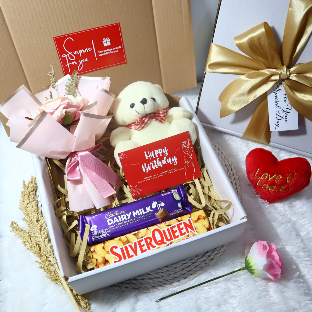 Jual Hampers Bunga / Kado Pacar Ulang Tahun Buket Wisuda Gift Box ...