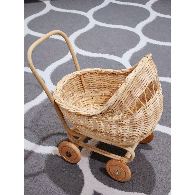 Jual Lio miniature trolley - stroller rotan/stroller bayi/stoller bayi ...