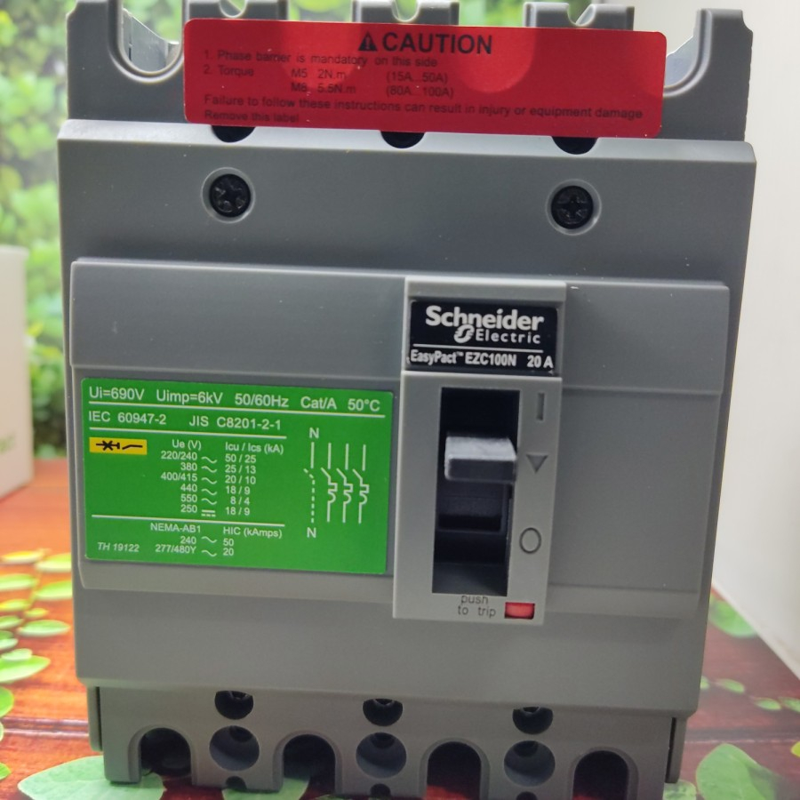 Jual mccb breaker Schneider ezc100n 4p 80a EZC100N4080 80 a 4 pole 4 pole | Shopee Indonesia