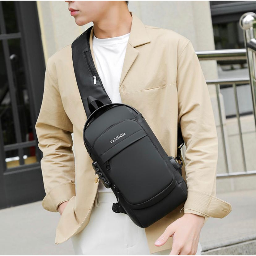 Jual WE POWER Tas Selempang Pria Anti Maling USB Port - Sling bag ...