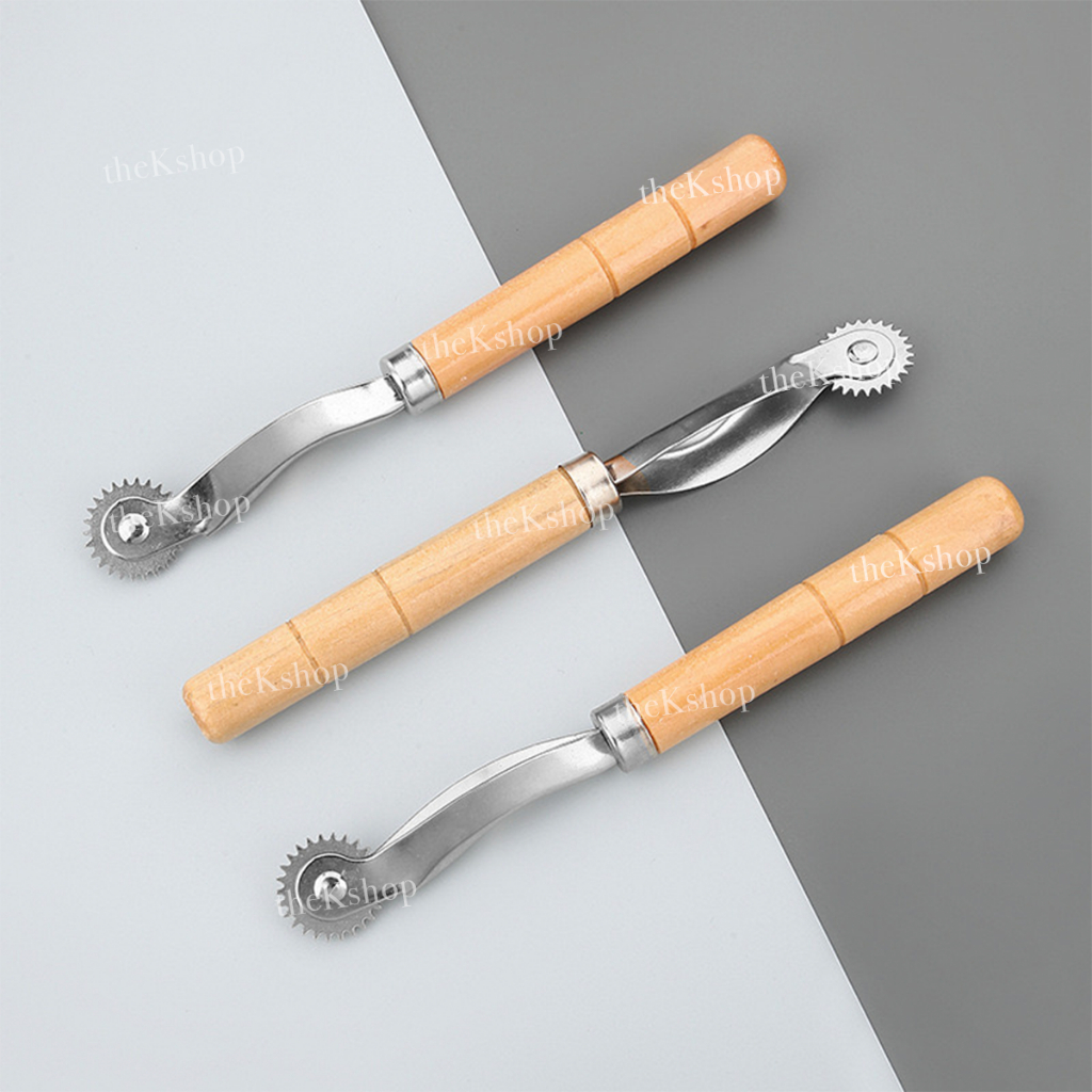 Jual Rader Kayu Gerigi / Alat Penanda Bahan Kain Jahit Tracing Wheel ...