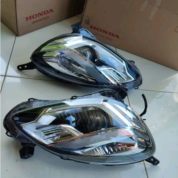 Jual Headlamp Brio/Mobilio rs old + socket pnp H4 | Shopee Indonesia