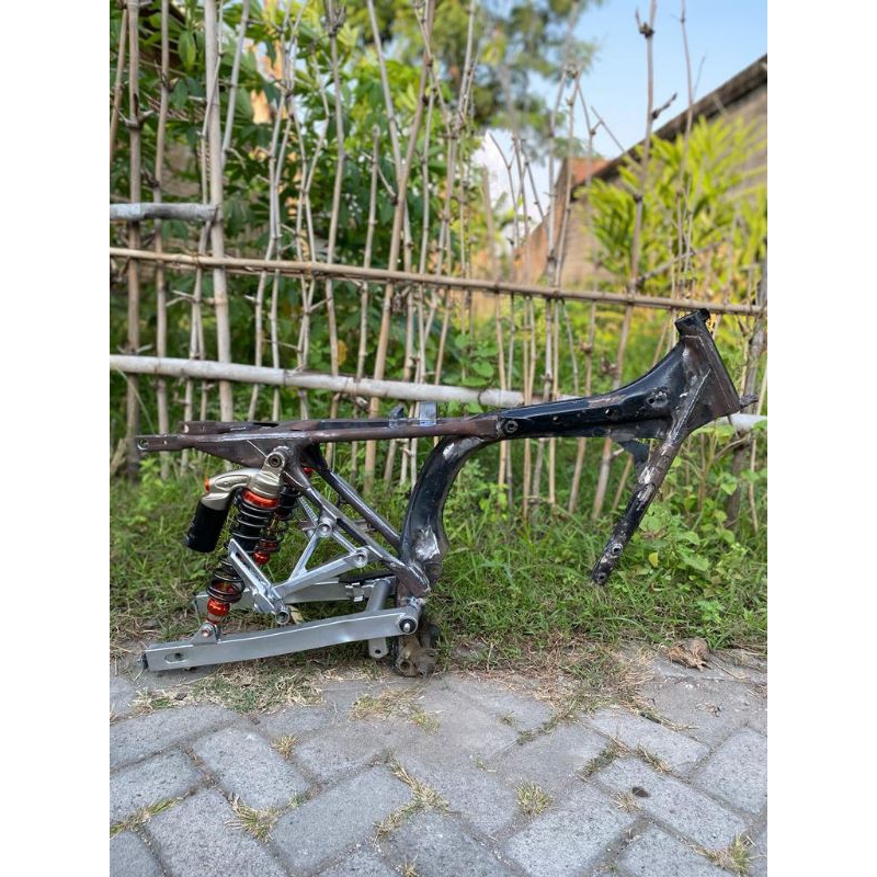 Jual Rangka CB 100 Rangka Tatanan Jejeg Sudah Segrek K2 Begel Panjang Bahan Rangka Depan Megapro ...