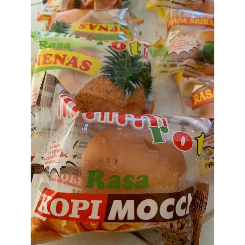 Jual Roti isi aneka rasa (coklat,mocca,nenas,srikaya,kelapa) | Shopee ...