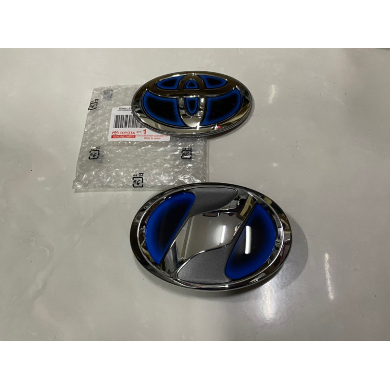 Jual emblem blue netz toyota hybrid voxy | Shopee Indonesia